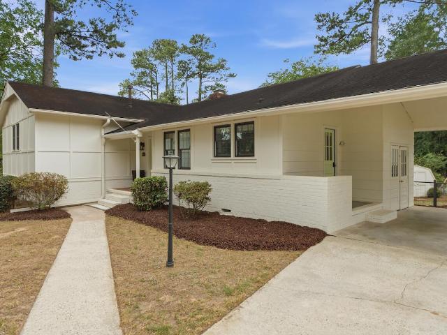 4901 Yadkin Drive