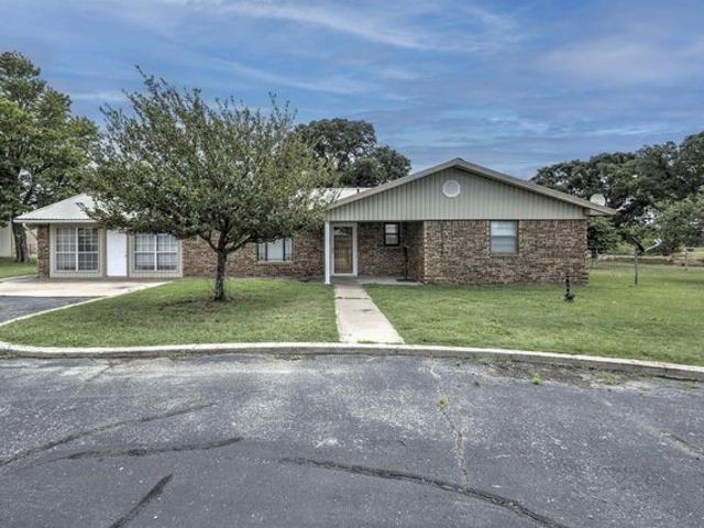 4902 S Goodrich Rd, Marlow, OK 73055