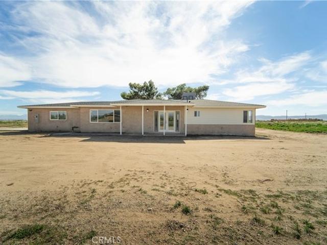 4902 th St W, Lancaster, CA 93536