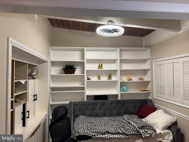 4903 Americana Dr, Unit 207, Annandale, VA 22003 | MLS #VAFX2303
