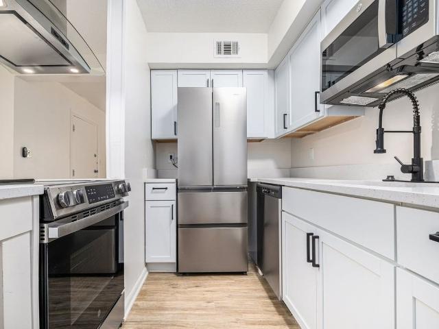 4903 Walnut St 2 Bedroom Apartment for Rent at 4903 Walnut St, Kansas City, MO 64112 South Plaza
