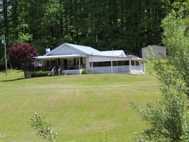 490 484 State Route 606, Saint Charles, VA 24282