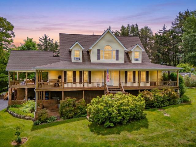 490 Cockatiel Road
