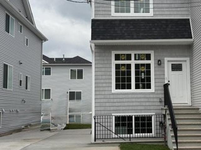 490 Doane Ave, Staten Island, NY 10308