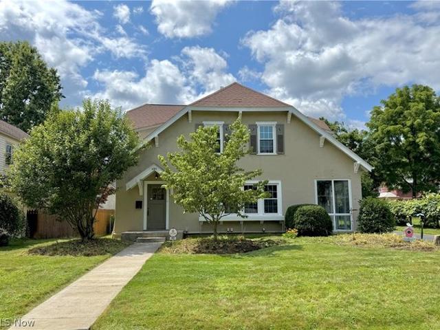 490 Dorchester Rd, Akron, OH 44320