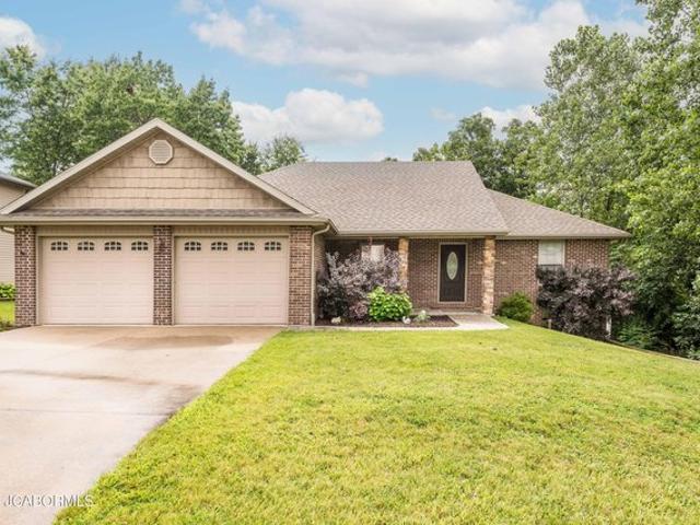 490 Edwards Dr, Holts Summit, MO 65043