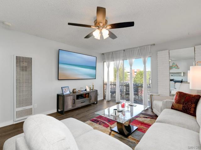 490 Fourth Ave # 32