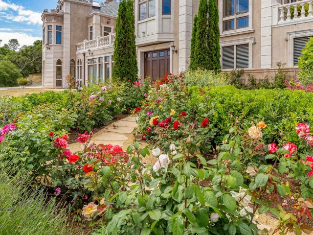 490 Las Pulgas Drive