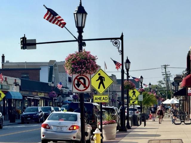 490 Main St, Unit B10, Farmingdale, NY 11735 | Compass