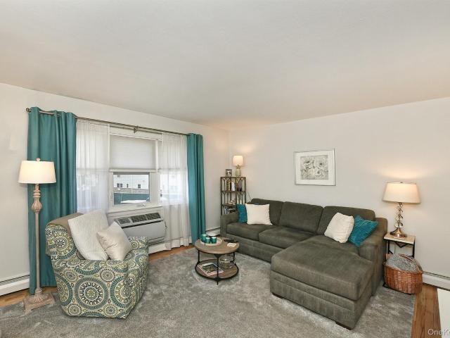 490 Main Street C 4