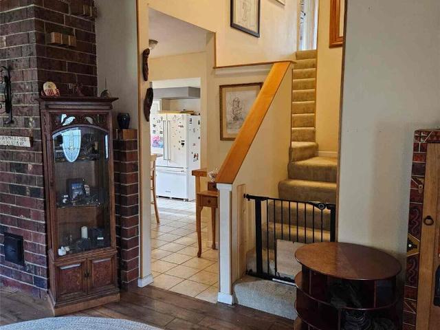 490 N Schoolhouse Hill Rd
