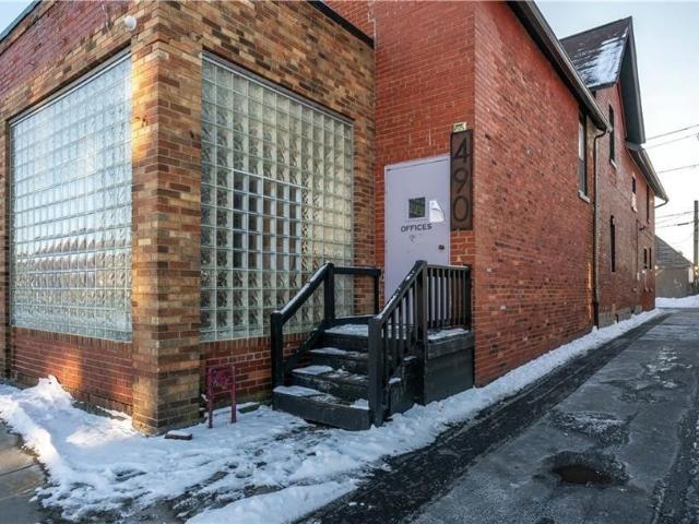 490 Niagara Street