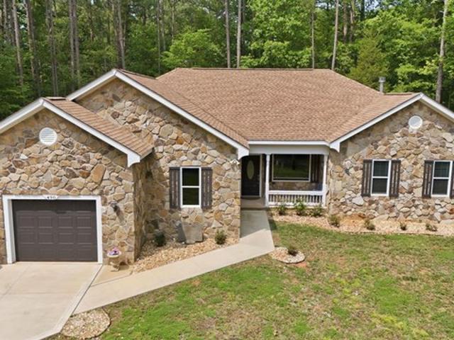 490 Shawnee Dr, Louisburg, NC 27549
