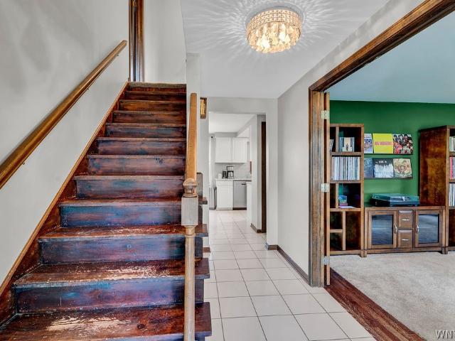 490 Sprucewood Ter Terrace