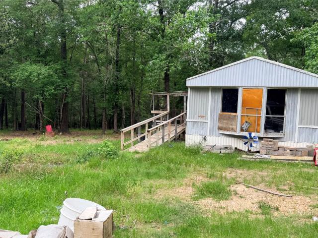 490 Powell Ln, Livingston, TX 77351 | MLS #78525 | Compass