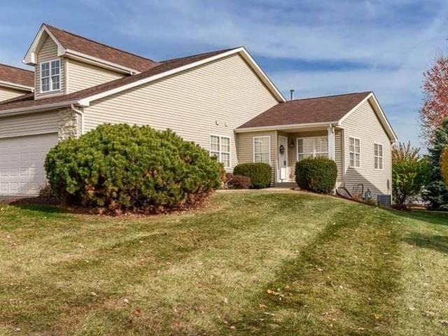 490 Prairie Knoll Dr, Poplar Grove, IL 61065