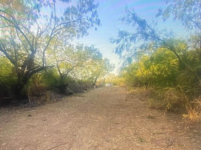 490D Chavarria Rd, Eagle Pass, TX 78852
