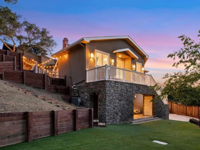 49142 Winding Way