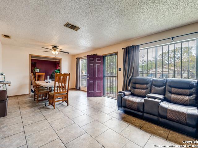 4914 Frostwood