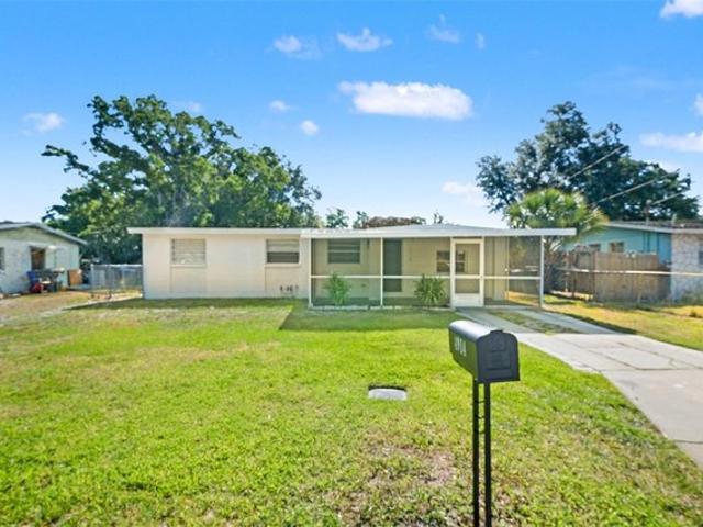 4914 S 82nd St, Tampa, FL 33619