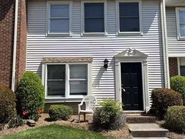 49152915 9408 Lexington Cir #C