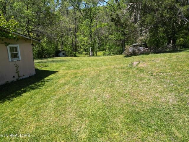 4915 E Raccoon Valley Drive