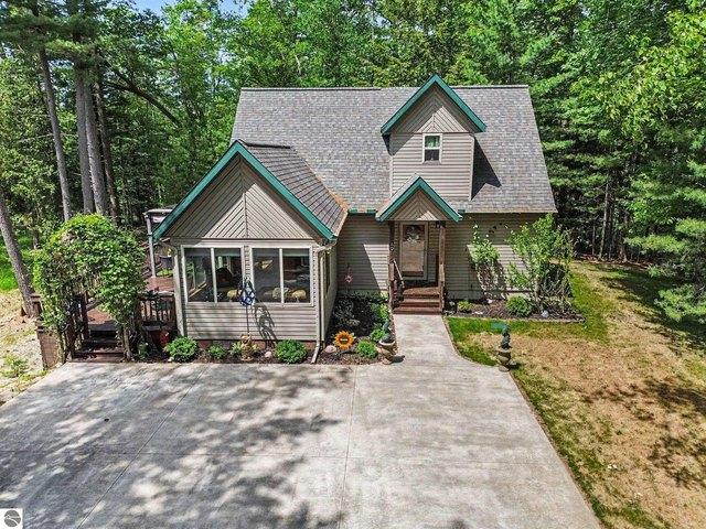 4915 Johnson Ave, Hale, MI 48739