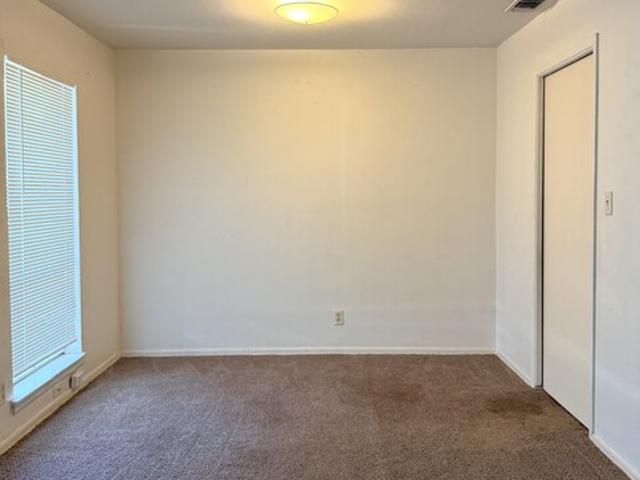 4915 Sierra Madre Dr
