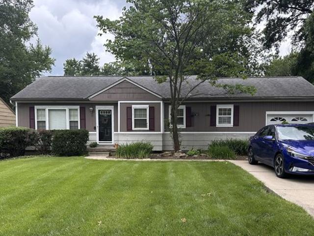 4915 W 56th St, Roeland Park, KS 66205