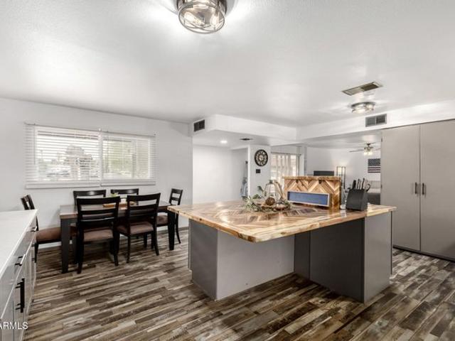 4915 W Morten Ave, Glendale, AZ 85301