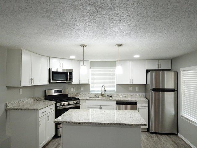 4916 Moore Cir, Los Lunas, NM 87031