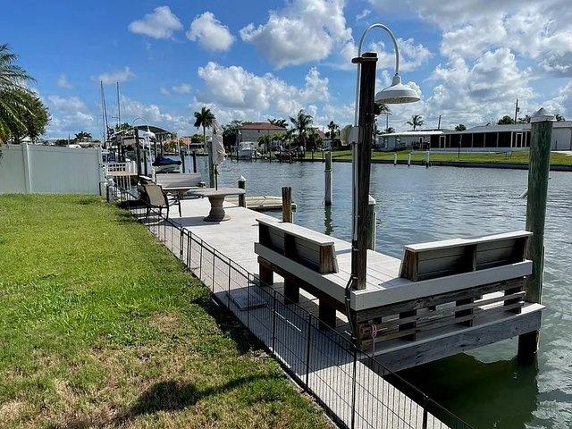 4916 Arlington Rd, Palmetto, FL 34221