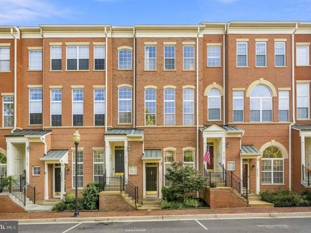 4916 Barbour Dr Unit B, Alexandria, VA 22304