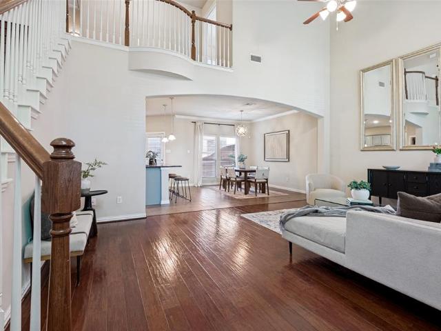 4916 Empire Way