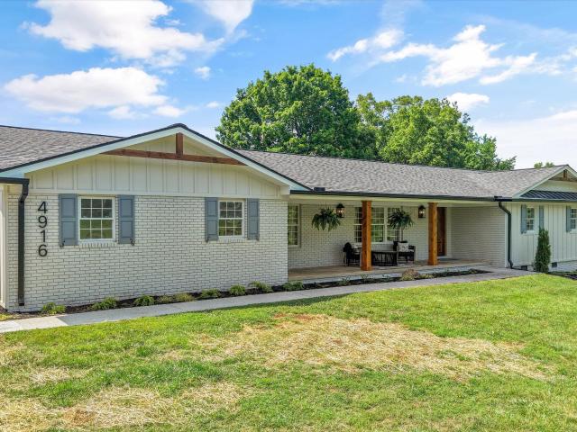 4916 W Beaver Creek Drive