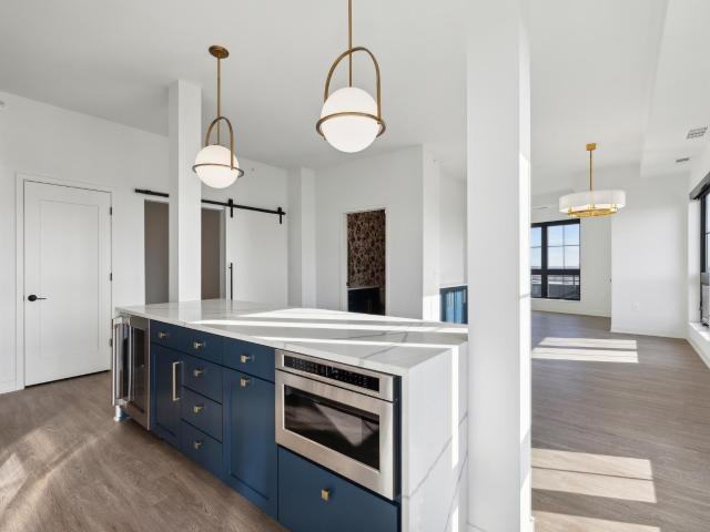 4917 Eden Avenue # 718