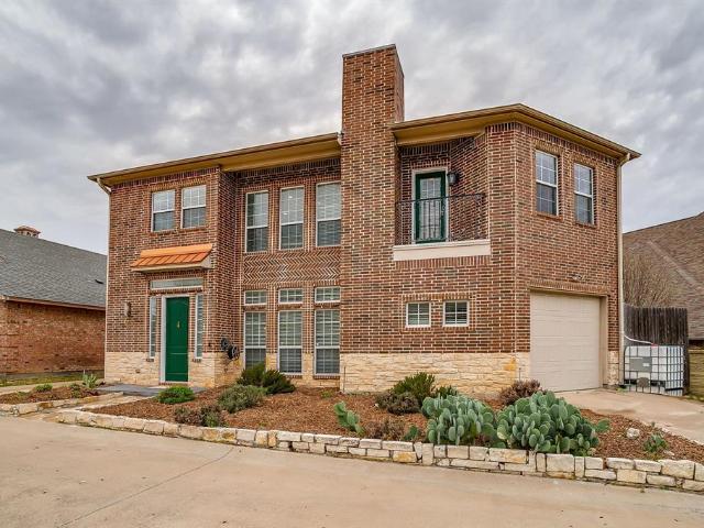 4917 Ridglea Hills Court