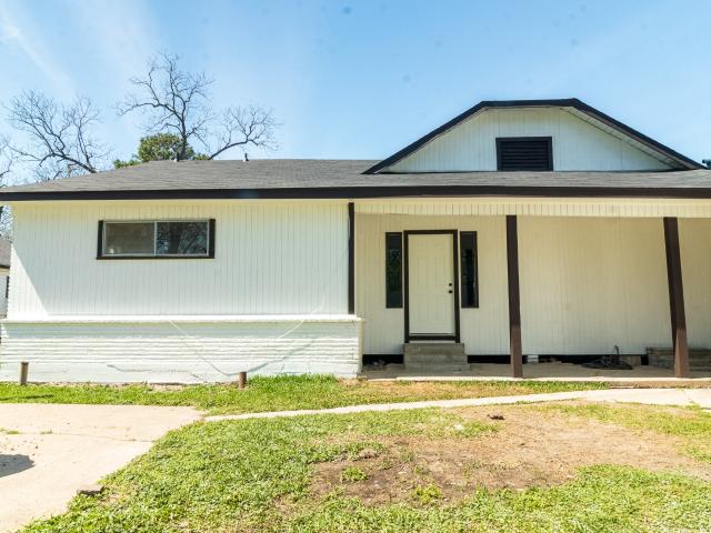4918 Leffingwell St, Houston, TX 77026 | MLS #20552 | Compass
