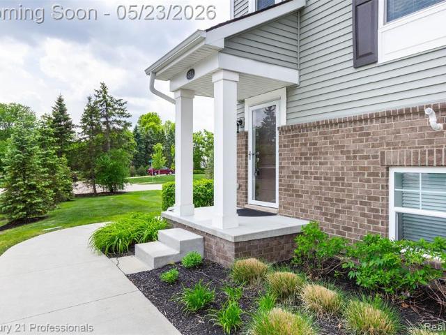 4918 treeside lane # 27