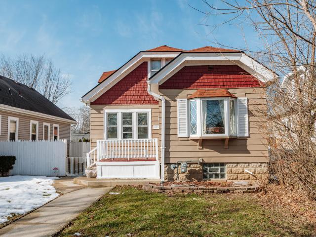4919 N 52nd St, Milwaukee, WI 53218 | MLS #1954 | Compass