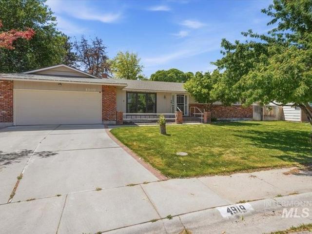 4919 N Burlington Dr, Boise, ID 83704
