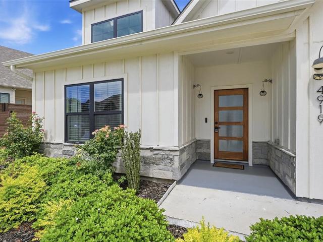 4919 Dry Creek