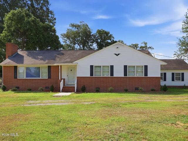 4919 Pinevilla St, Grifton, NC 28530