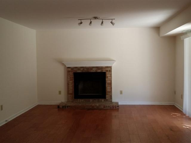 4919 Robinwood Road