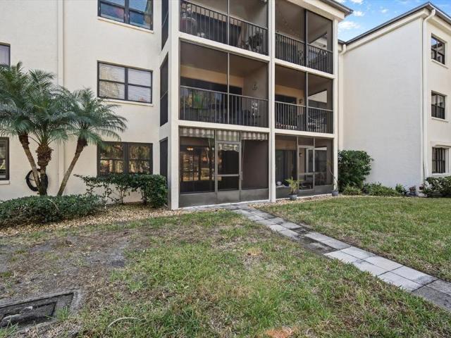 4910 Bay St NE, Unit 105, St. Petersburg, FL 33703 | MLS #TB8449