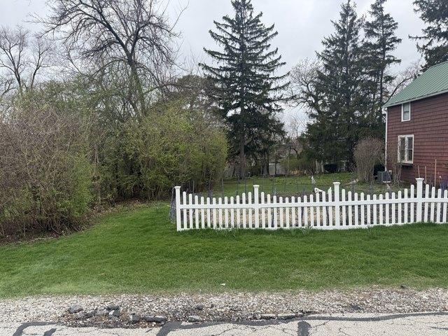 4910 Rose Ave, Downers Grove, IL 60515