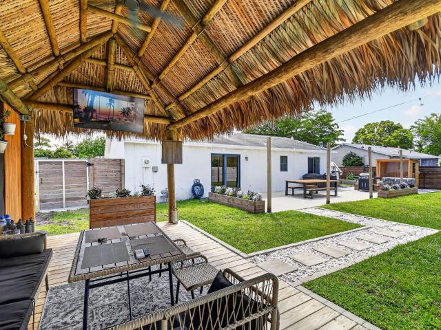 4911 Neros Dr, Lake Worth, FL 33463 | MLS #B26022