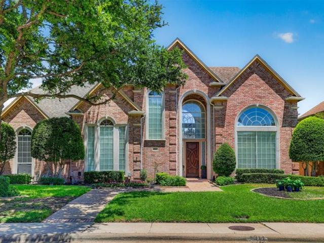 4911 Holly Tree Dr, Dallas, TX 75287