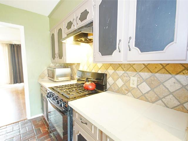 4911 Longstreet Place