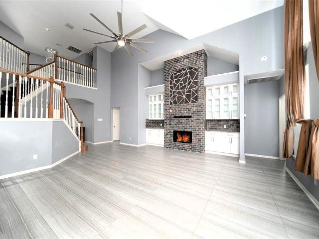 4911 Russett Lane